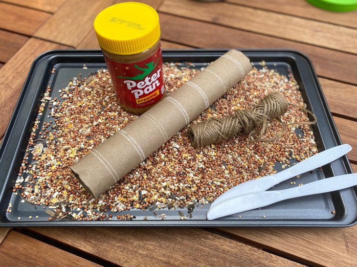 SIMPLE BIRD FEEDER – MAT Create